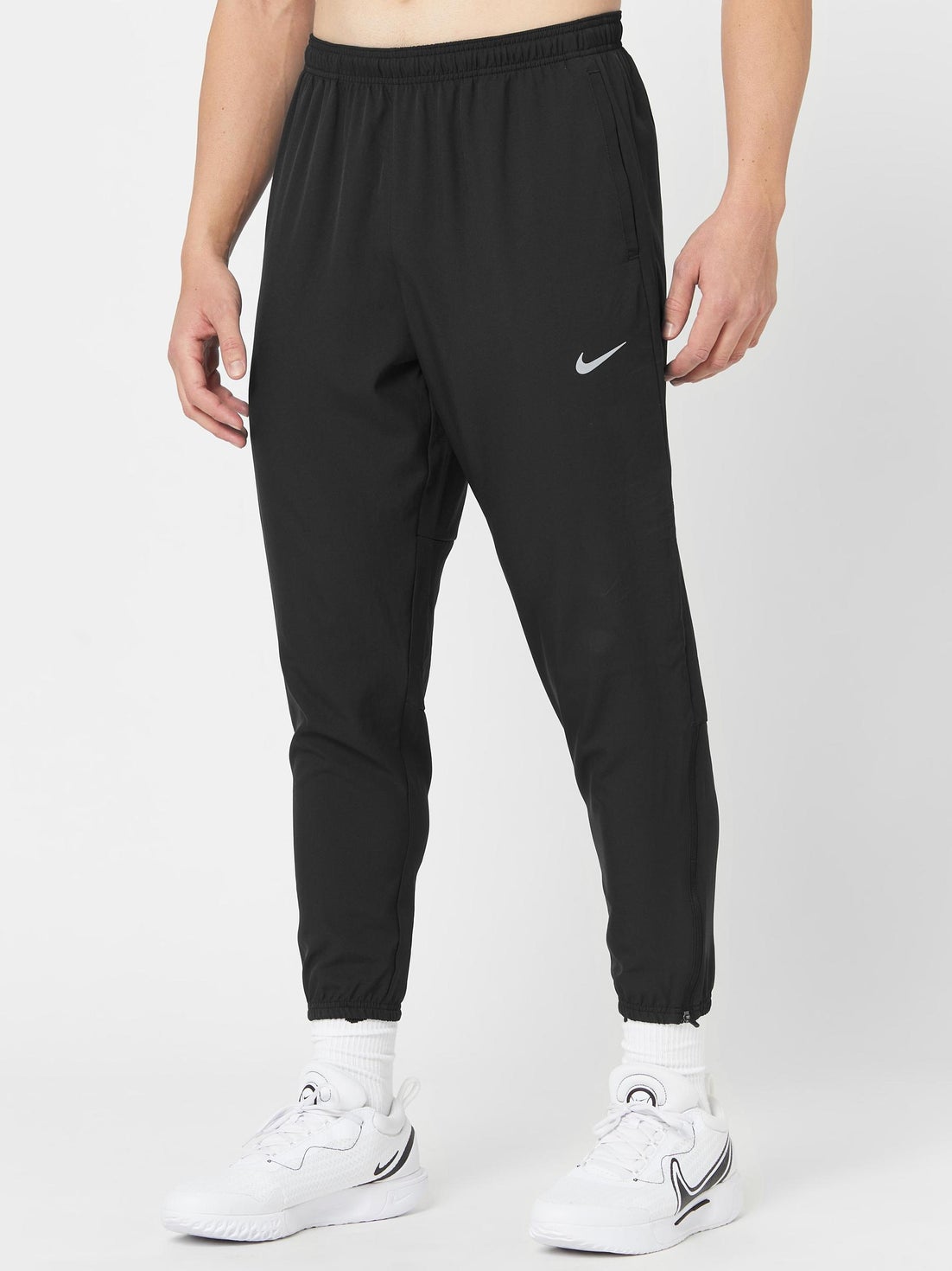 Nike Men's Core Challenger Woven Pant | Tennis Warehouse
